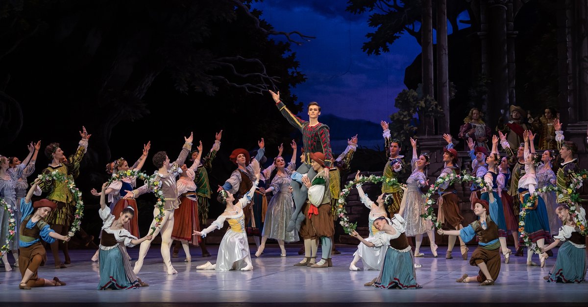 A hattyúk tava - Opera